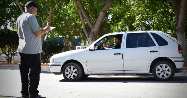 Emicar cobra $20.000 para sacar el carnet de conducir común en San Juan