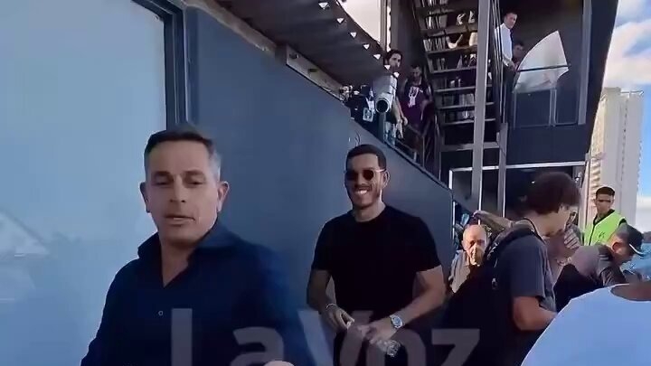 Fuerte sanción para hincha que escupió al hijo de Andrés Fassi