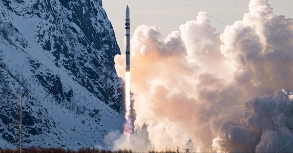 Video: el cohete Spectrum se estrelló segundos después del despegue