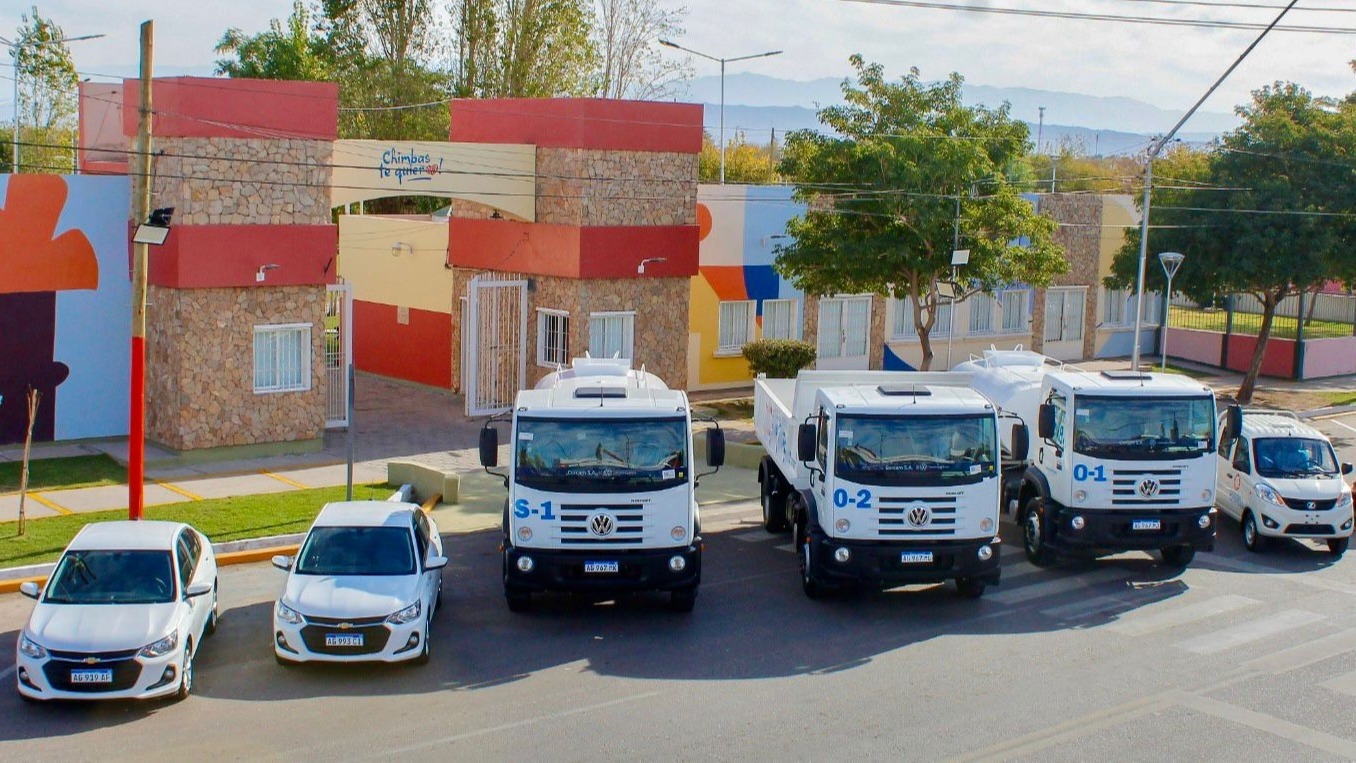 Chimbas renovó su flota de vehículos y máquinas para mejorar servicios
