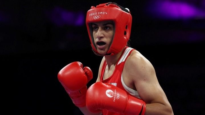 Una polémica boxeadora ganó su pelea en 46 segundos